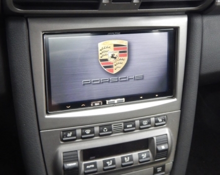 Porsche 911 Head Unit Replacement - Apple Car Play - Ralphs Radio Ltd.