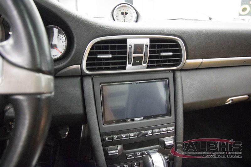 Porsche Targa 4S Stereo-5 - Ralphs Radio Ltd.
