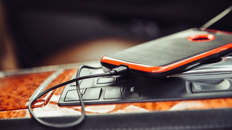 Digital Music on Cell Phone - Ralphs Radio Ltd.